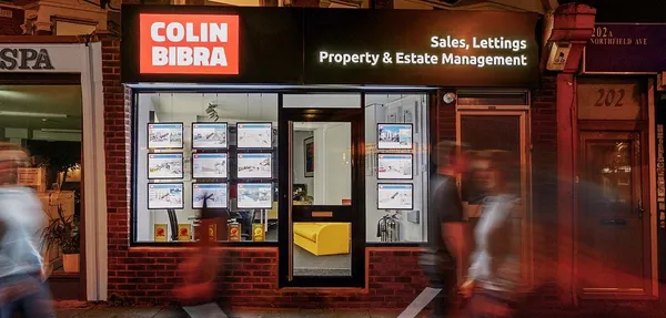 Estate Agent in Ealing