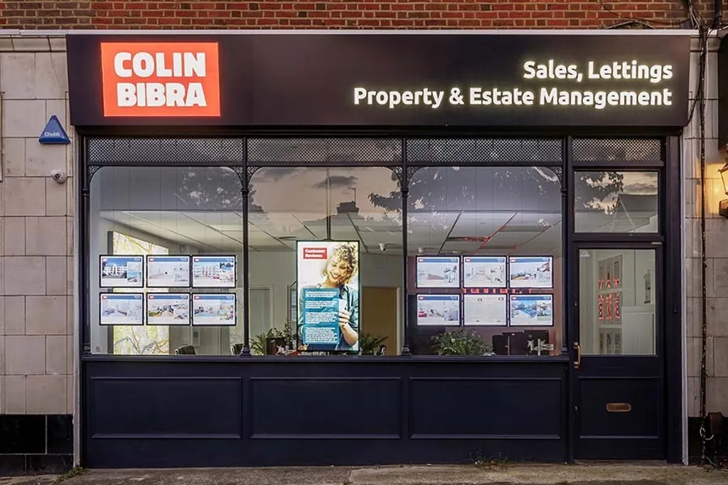 Estate Agent in Acton