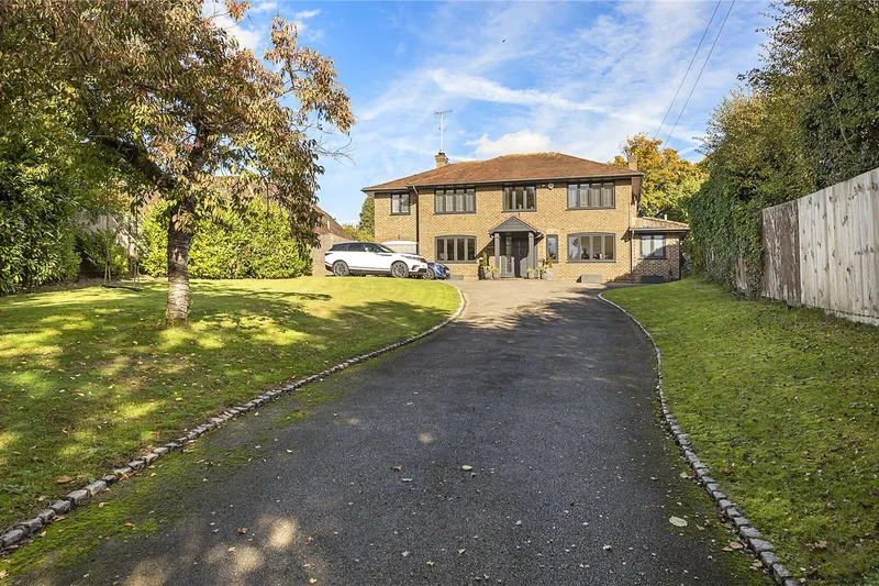 5 bedroom property for sale in Dunstable Road, Dunstable, LU6 - Guide ...