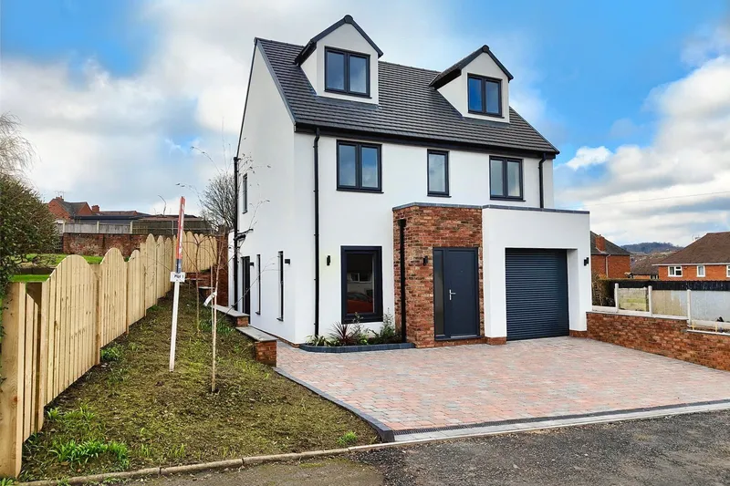 4 bedroom property for sale in William Street, Eckington, Sheffield ...