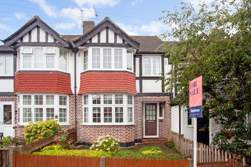 3 bedroom property for sale in Manoel Road, Twickenham, TW2 - Guide price £599,950