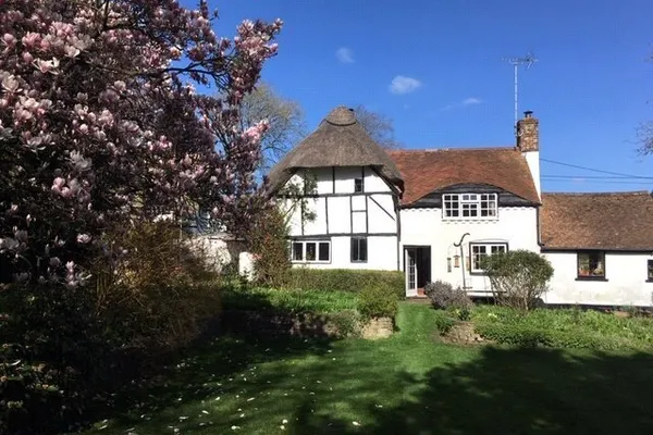 4 bedroom property for sale in Malthouse Lane, Old Tadley, RG26 - Guide ...
