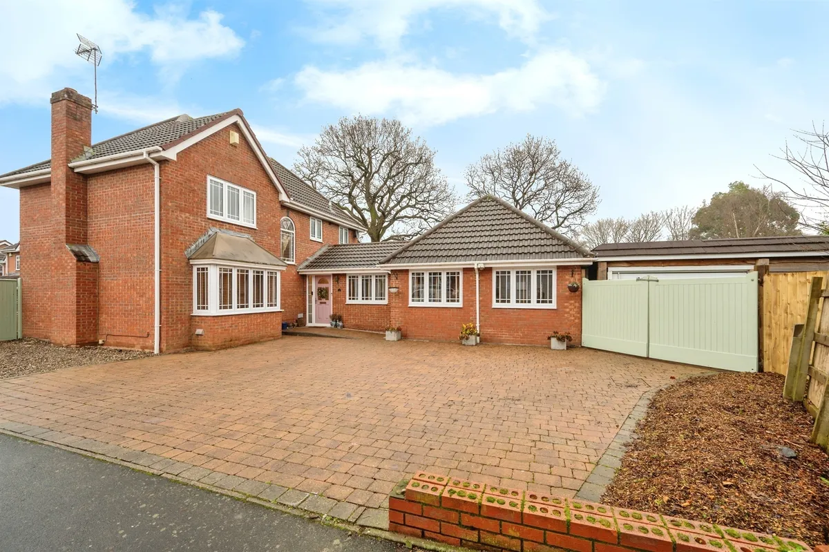 Properties for sale from Warndon Villages, Worcester branch, Connells.