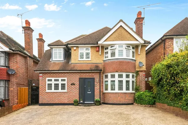 5 bedroom property for sale in Hillingdon Hill, Hillingdon - Offers in ...