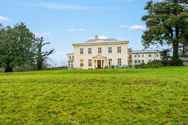 Stags | 2 bedroom property for sale in Dundridge Court, Dundridge ...