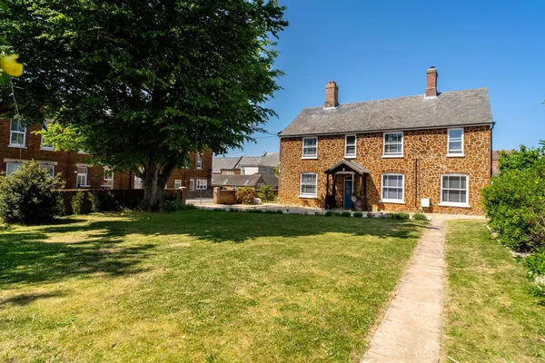 5 bedroom property for sale in Hunstanton - Guide price £650,000