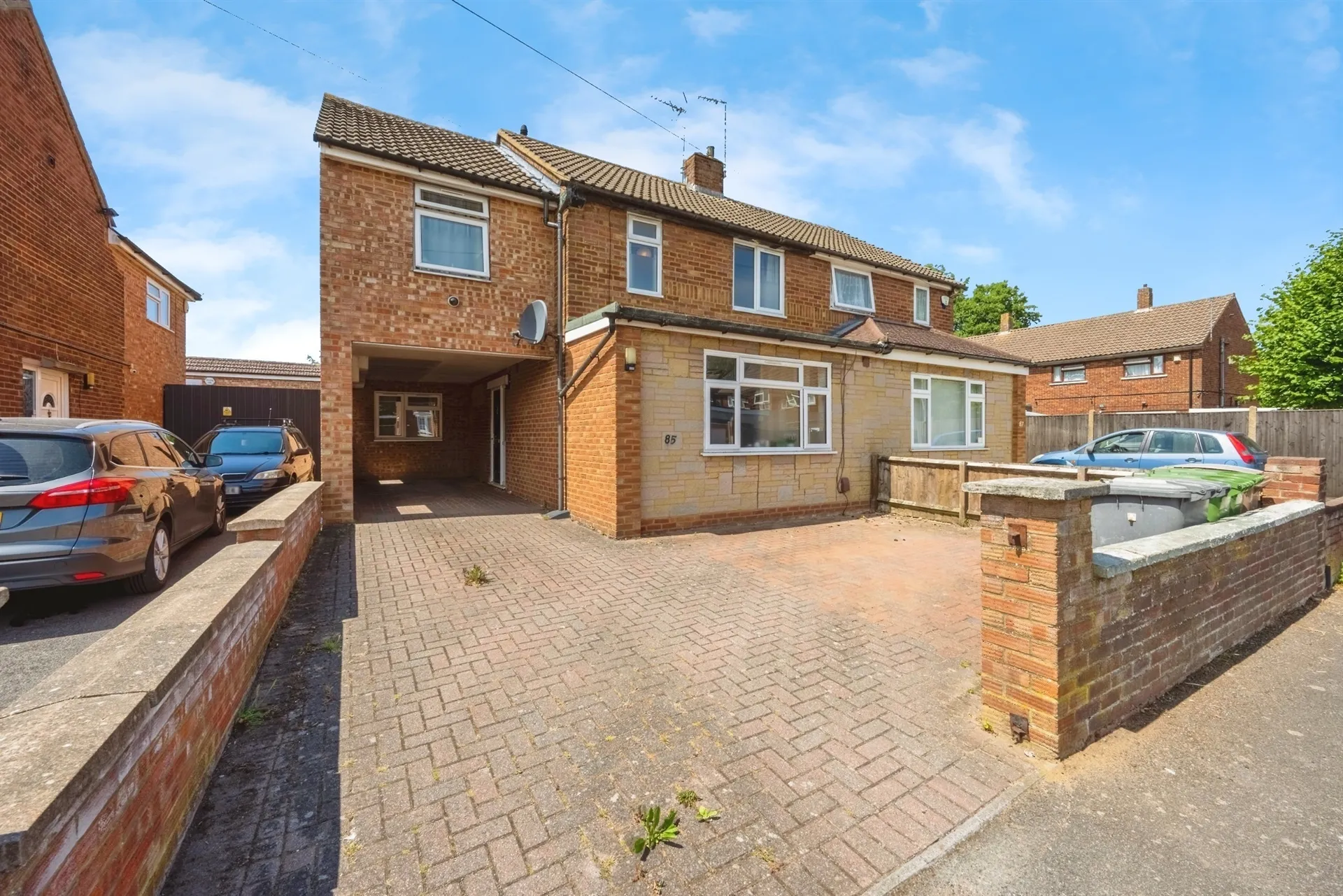 Properties for sale in Luton, Bedfordshire