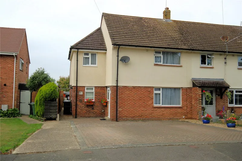 3 bedroom property for sale in Castle Road, Southwick, Fareham ...