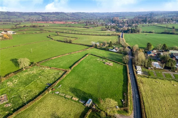 property in West Harptree, Bristol, Somerset, BS40 - Guide price £ ...