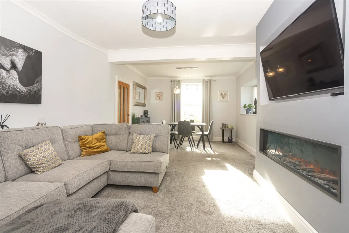 2 bedroom property for sale in Upper Llandwrog, Caernarfon, Gwynedd ...