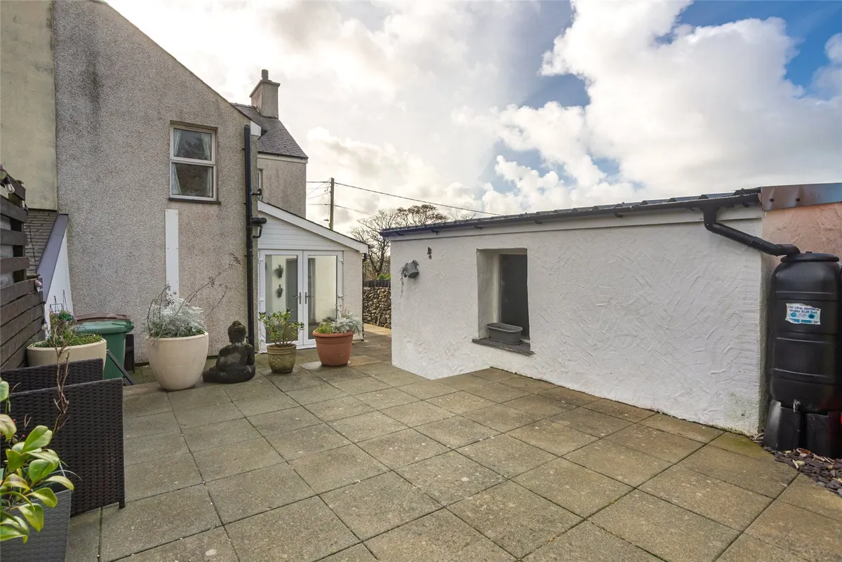2 bedroom property for sale in Upper Llandwrog, Caernarfon, Gwynedd ...