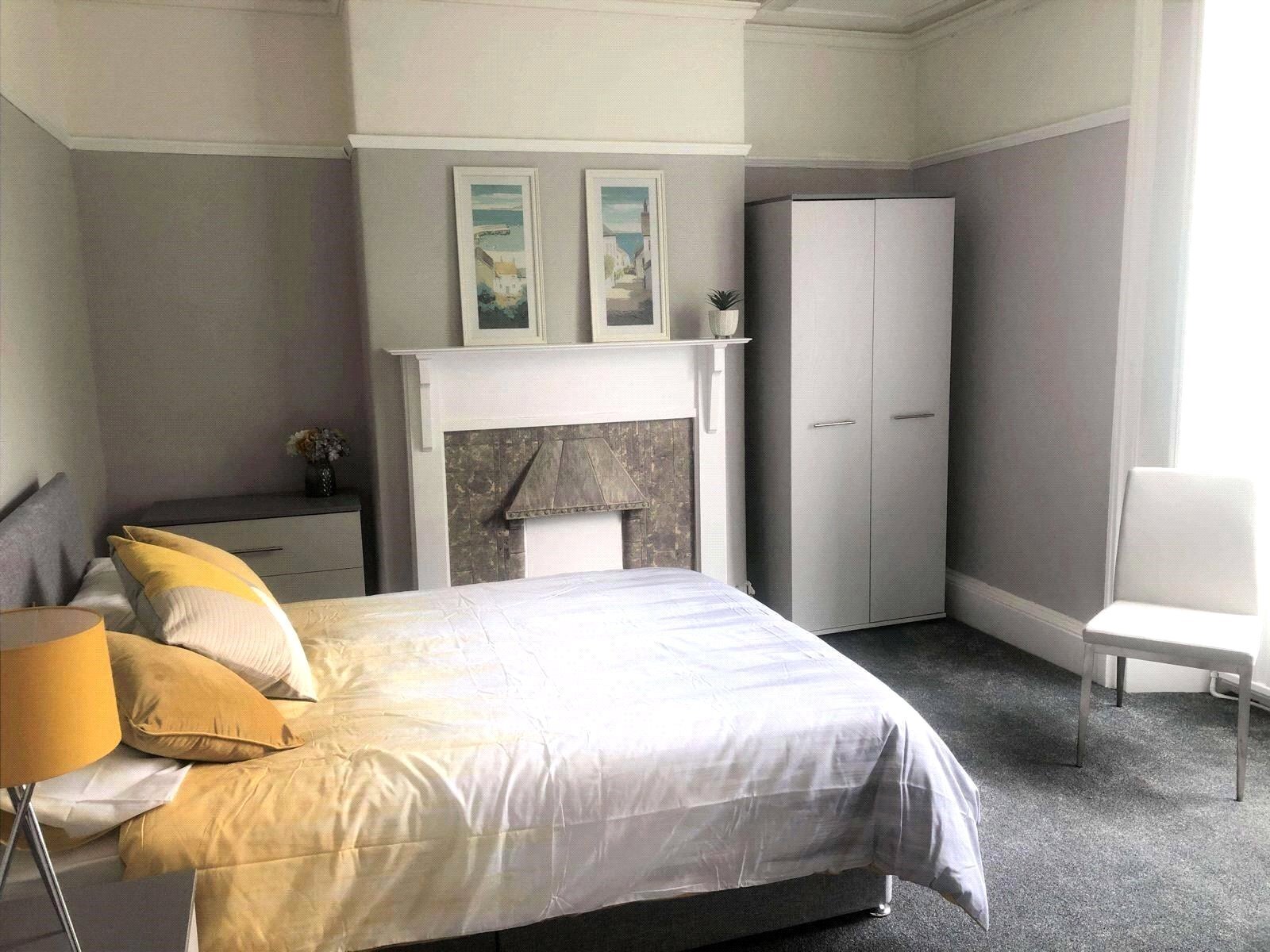 1 bedroom property to let in Erw Fair, Garth Road, Bangor, Gwynedd ...