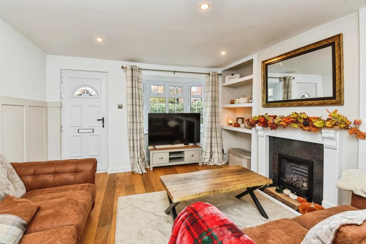 Paradise Lane, Rowde, Devizes - 2 bedroom link detached house - Allen ...