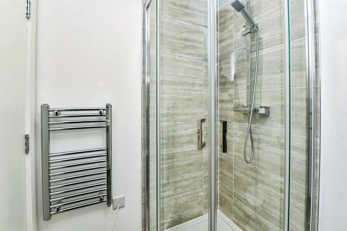 Vallis Road, Frome - 1 bedroom apartment - Allen & Harris