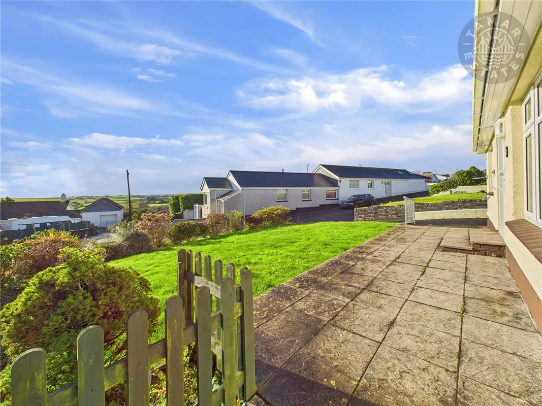 2 bedroom property for sale in Morview Road, Widegates, Looe, Cornwall ...