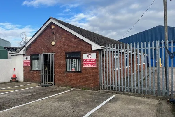 property to let in Office at Bulwark Industrial Estate - £750 pcm