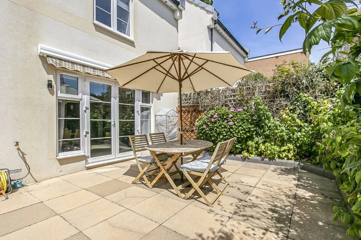 4 bedroom property for sale in Park Close, Poole, Dorset, BH15 - Offers ...