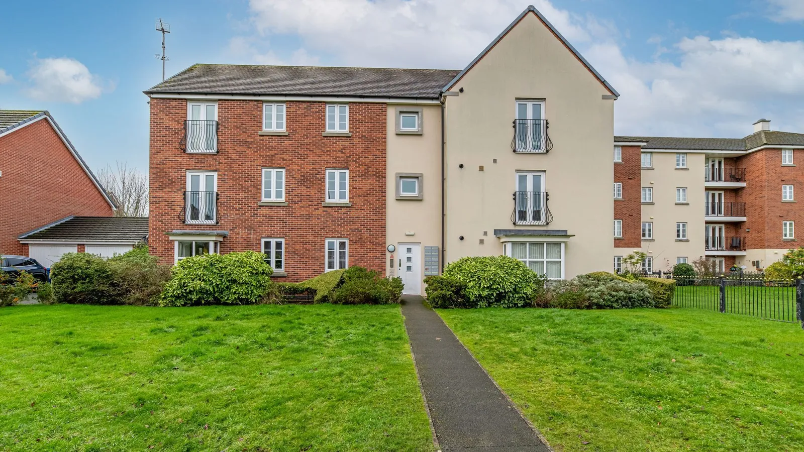 2 bedroom property for sale in Phoenix Place, Great Sankey, WA5 ...