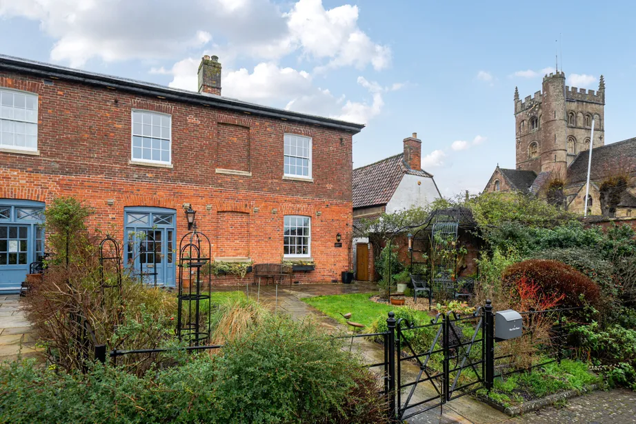 Properties for sale in Devizes